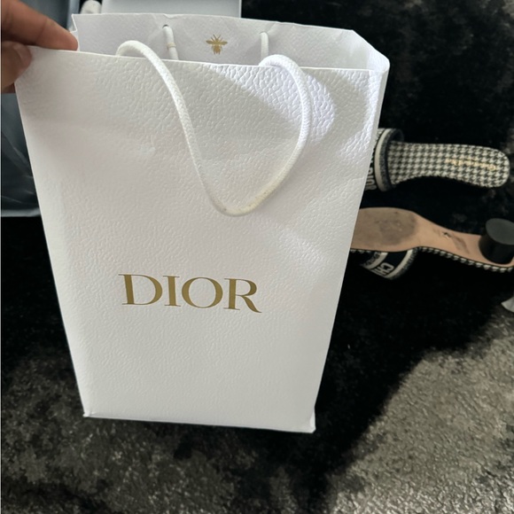 Dior | Shoes | Christian Dior Hills Comes In The Box With Receipt ...